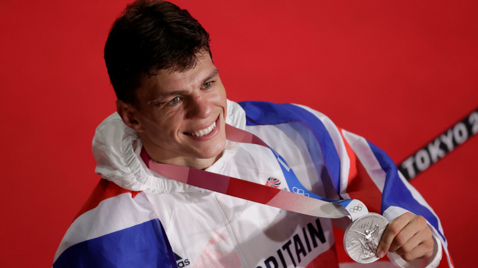 Washington born Olympic silver medalist boxer Pat McCormack wins his ...