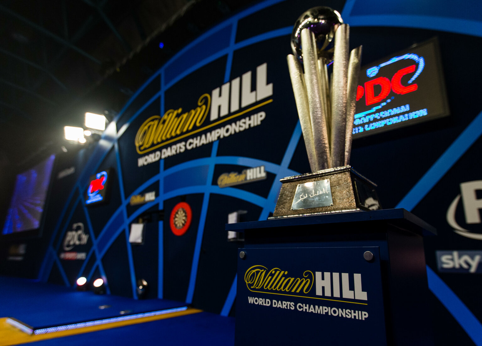 Humphries, Smith or MVG – Who will win this years PDC World ...